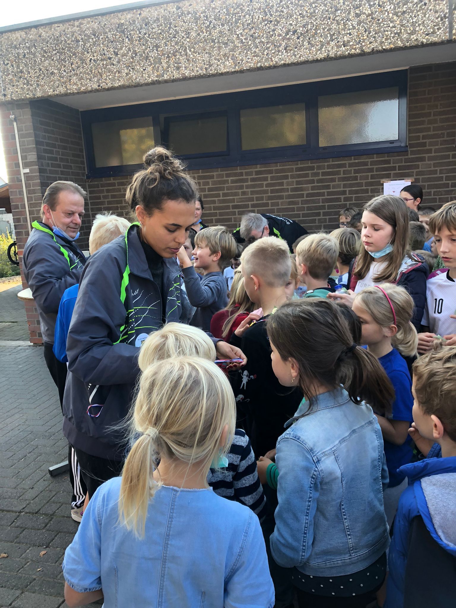 Riesige Resonanz und viele glänzende Kinderaugen beim TT-Aktionstag ...